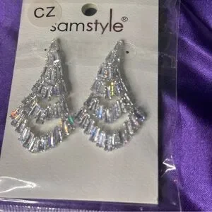 Samstyle | Jewelry | Crystal Chandelier Drop Earrings Cz Bridal ...